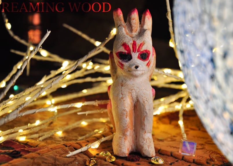 九尾の狐の木彫りオーナメント nine tail fox ornament | DREAMIN 九尾の狐の木彫りオーナメント nine tail fox ornament | DREAMIN