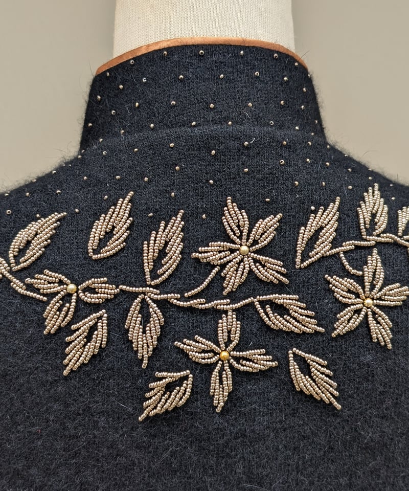 ビーズ刺繍 マオカラーチャイナカーディガン(黒) SW23 ビーズ刺繍 マオカラーチャイナカーディガン(黒) SW23