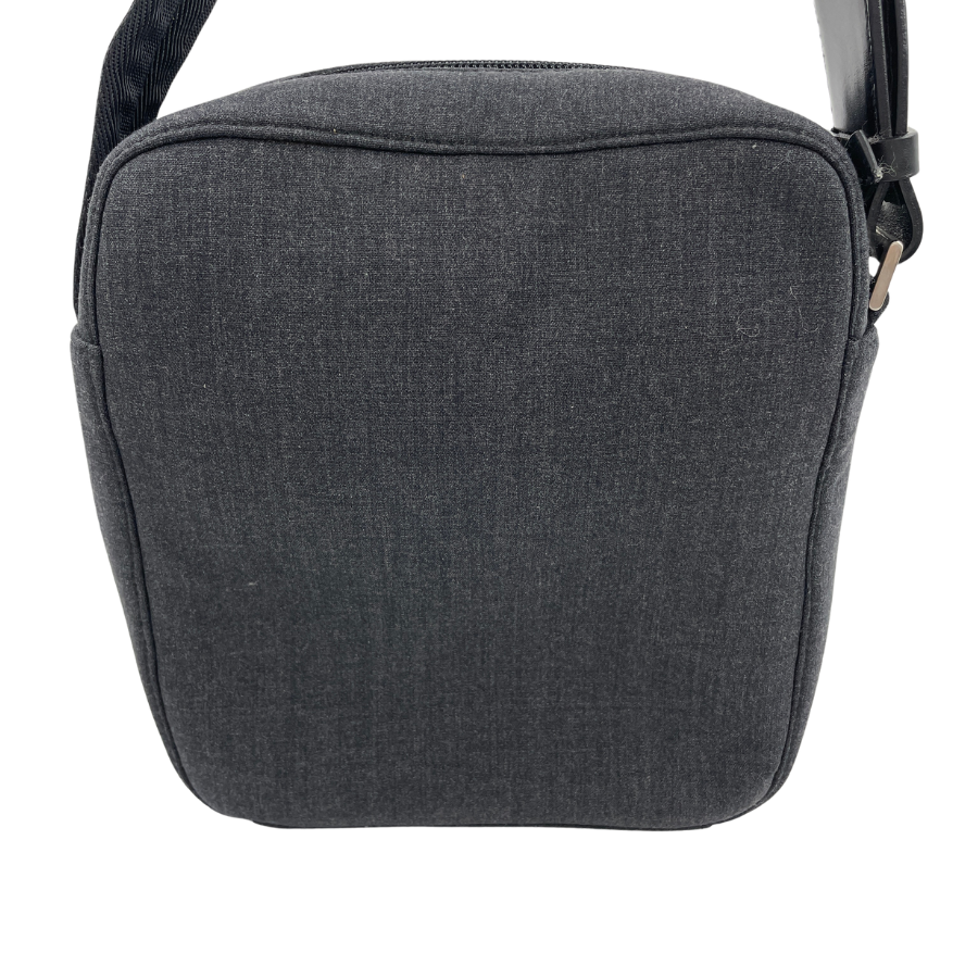 PRADA スポーツ B9340 ショルダーバッグ RB572 | tibi TRUNK PRADA スポーツ B9340 ショルダーバッグ RB572 | tibi TRUNK