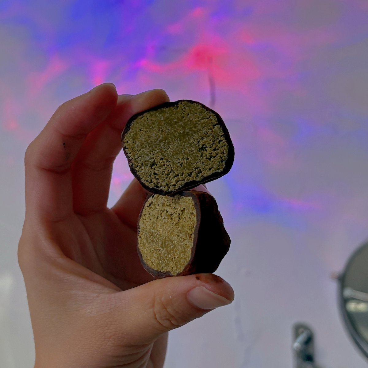 ドバイチョコもちヌガー🍫👑 | Astro.nasa