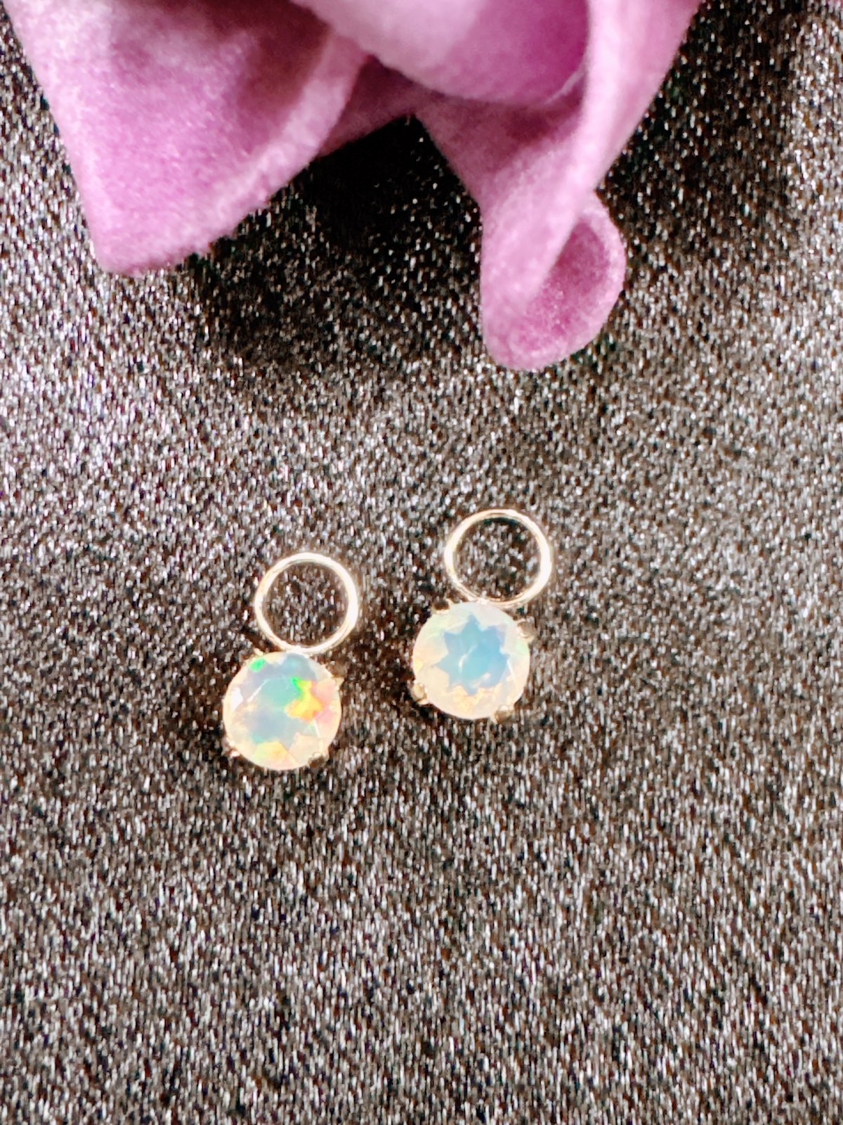 9162 K18YG 4mm 0.30ct オパールチャーム | Naotto's shop ...