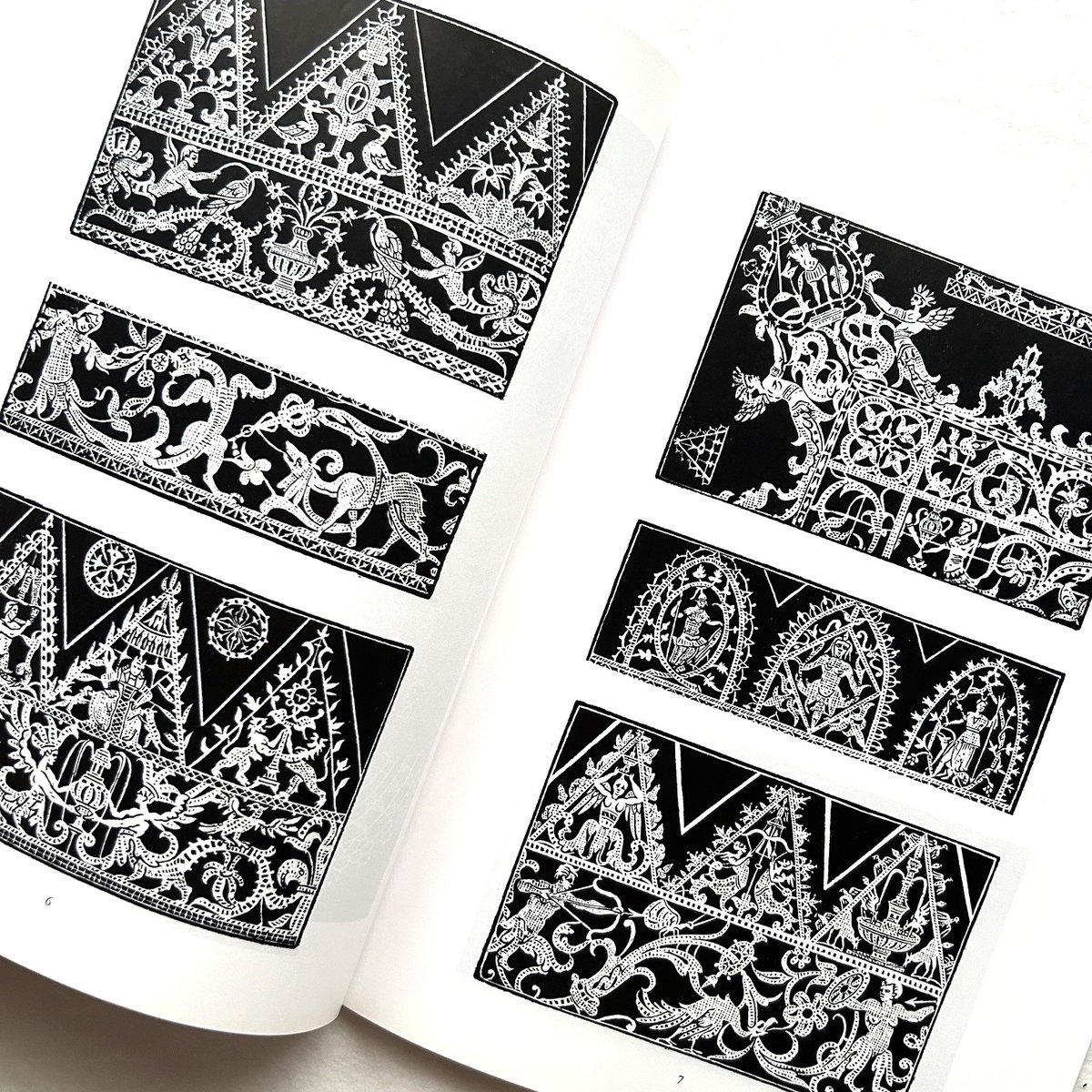 Pictorial Archive of Lace Designs / Carol Belan...