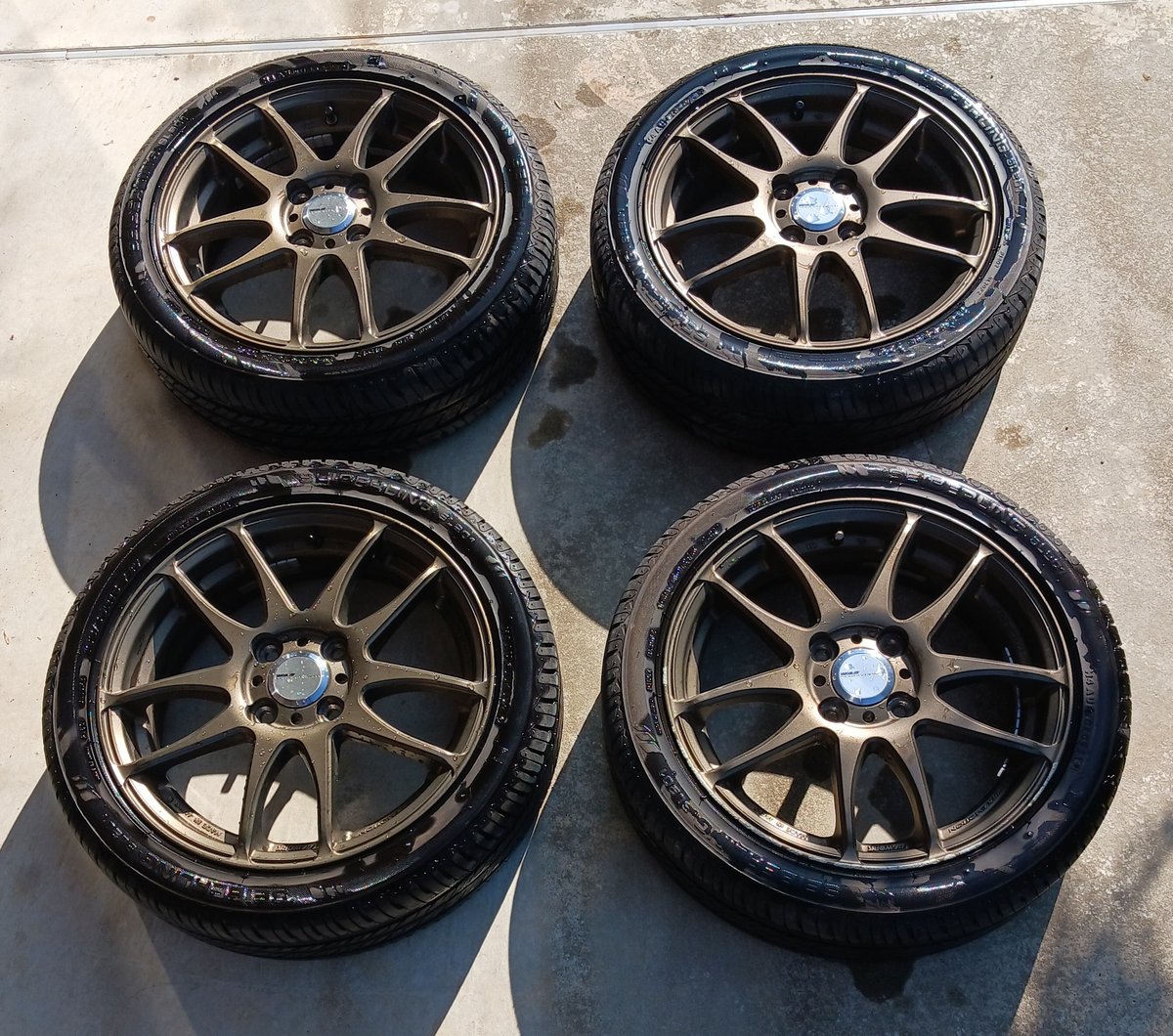 CH_BU-0245 EMOTION Kiwami タイヤ付 | わだち