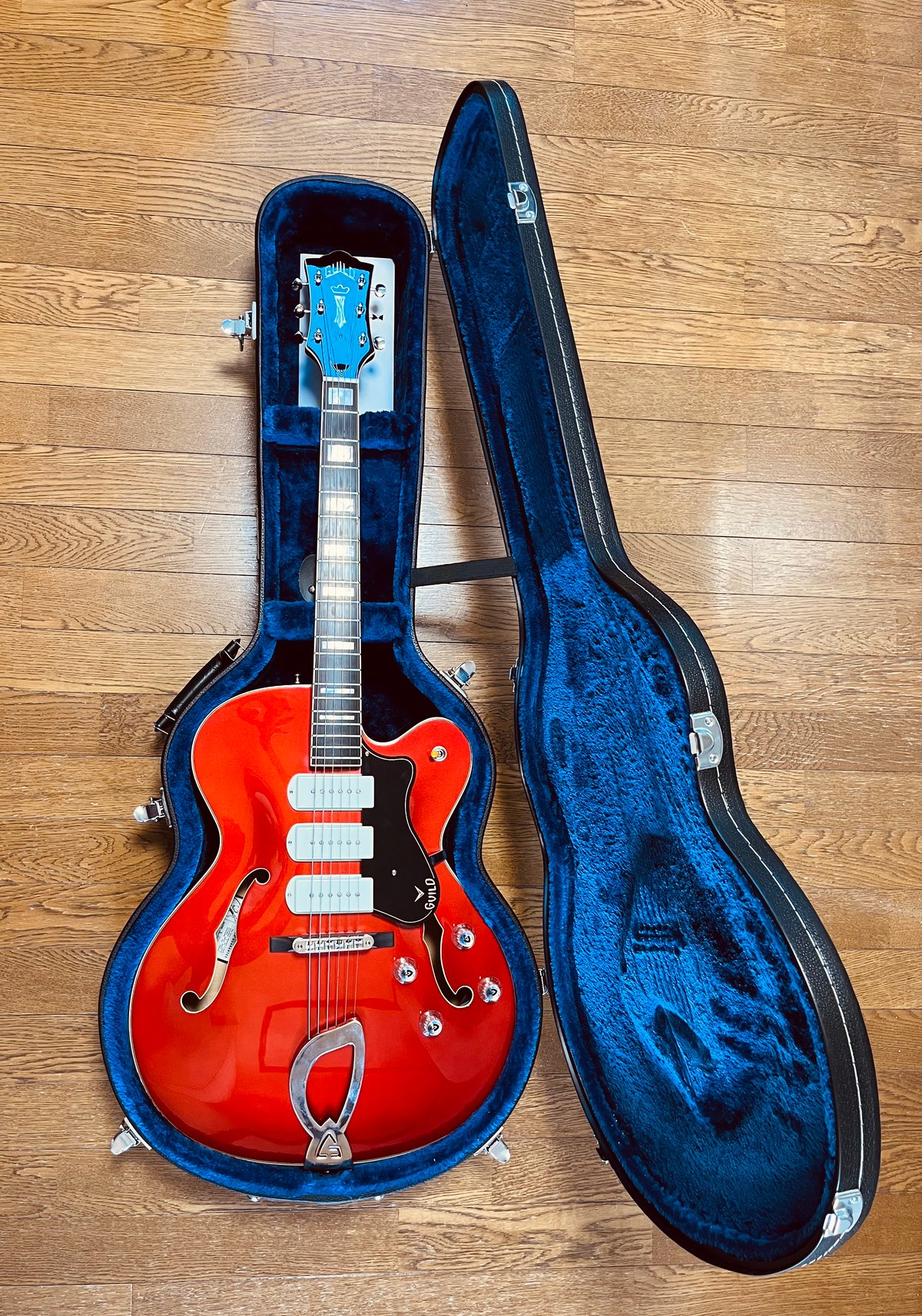GUILD X-350 STRATFORD ARRIVAL SCARLET RED (USE...