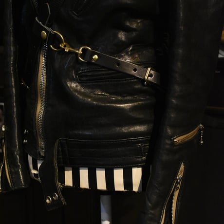 Strut Around x LDFS「ENCOUNT」Leather body bag