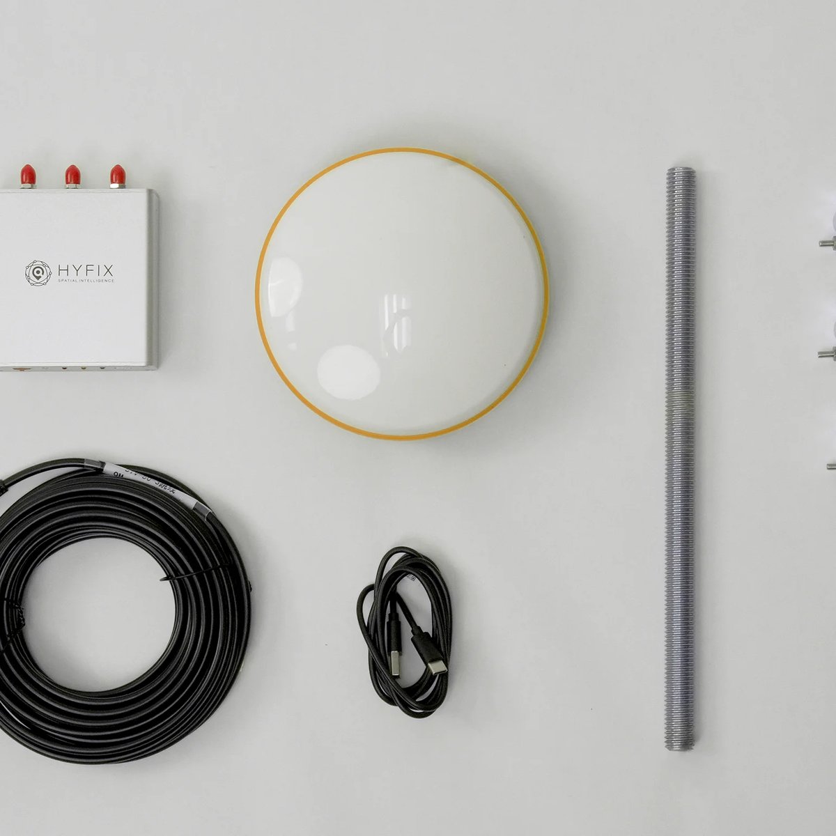 (Hyfix)MobileCM Triple-Band GNSS Base Station