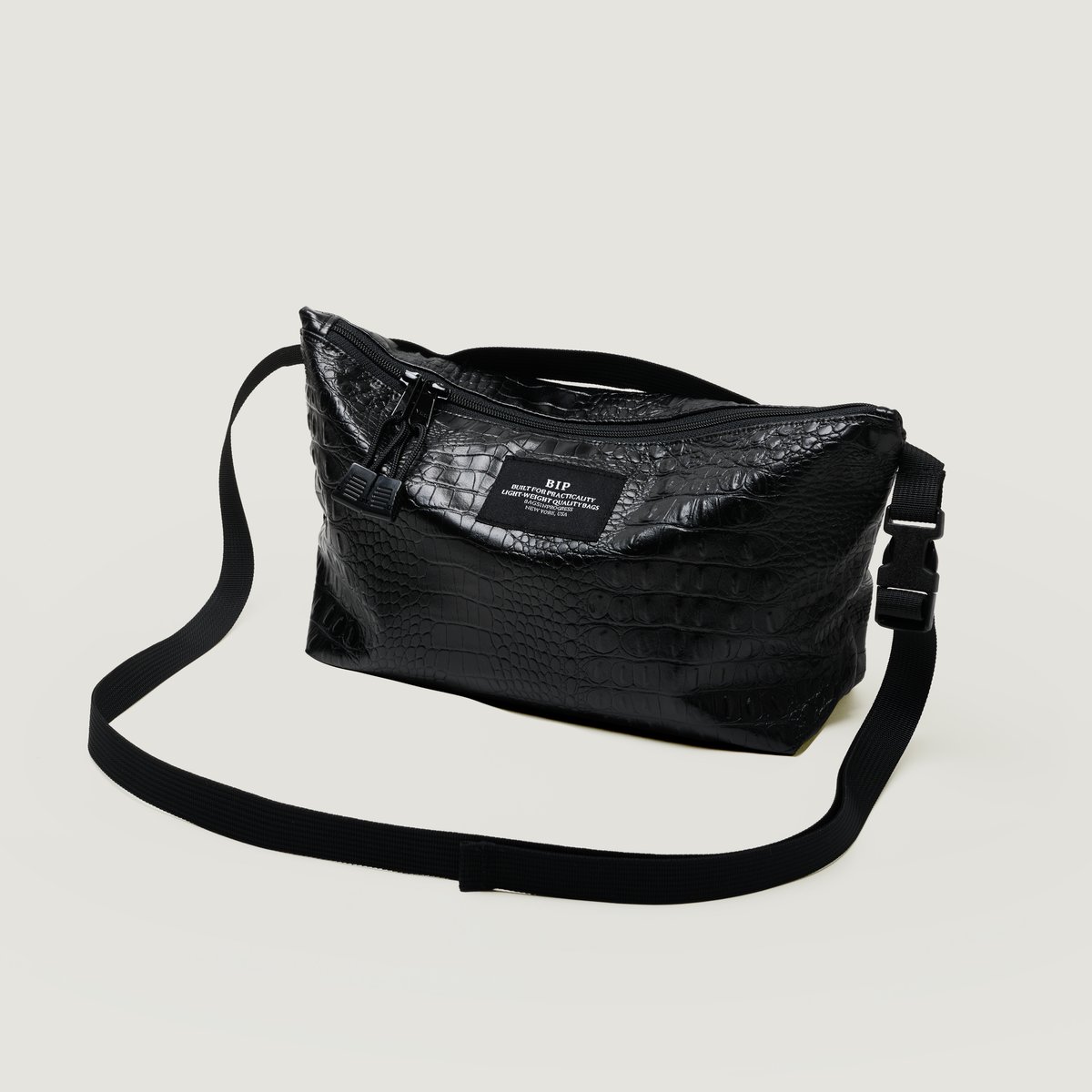 BAGS IN PROGRESS：FANNYPACK CROSSBODY | NALU