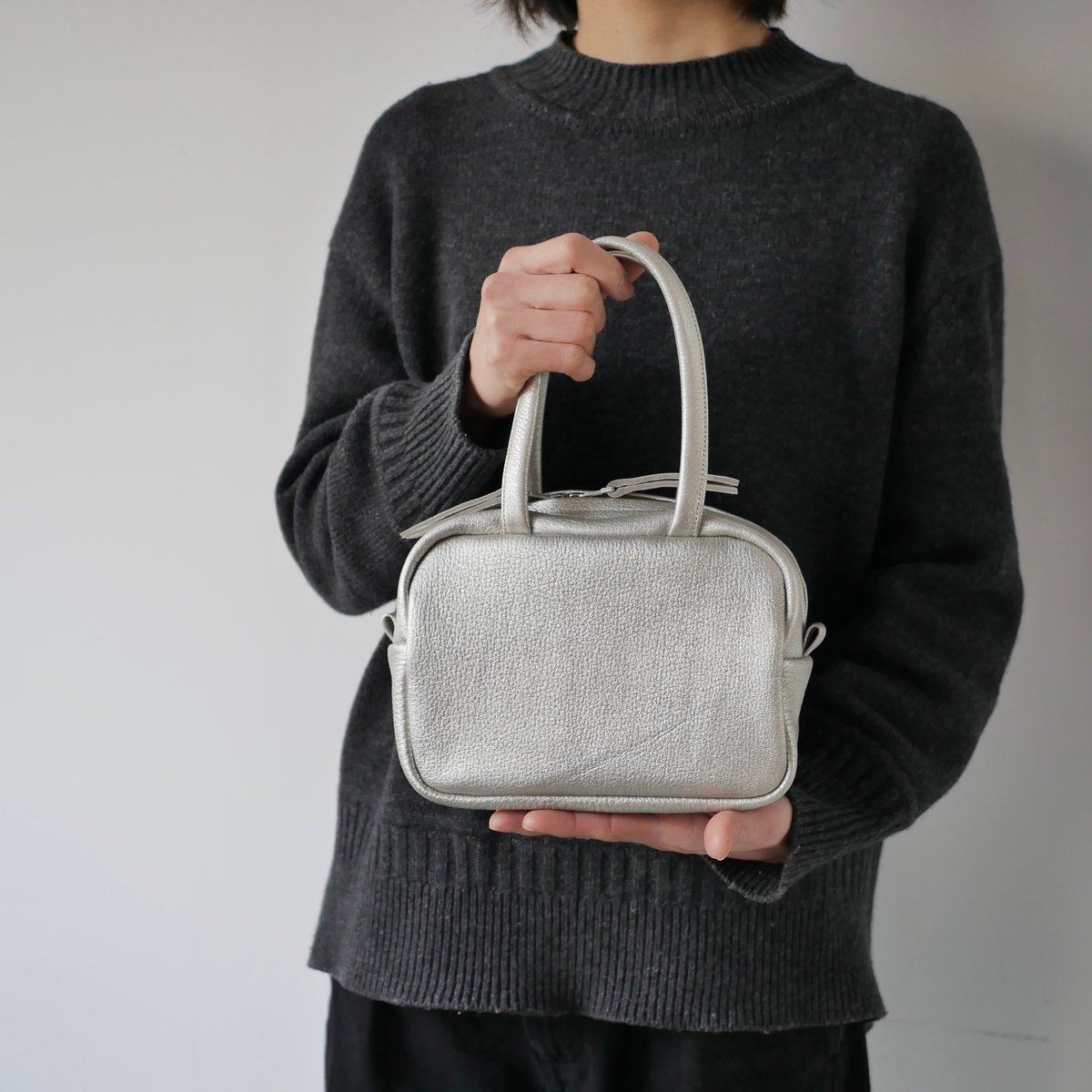 SQUARE HAND BAG | Inswirl