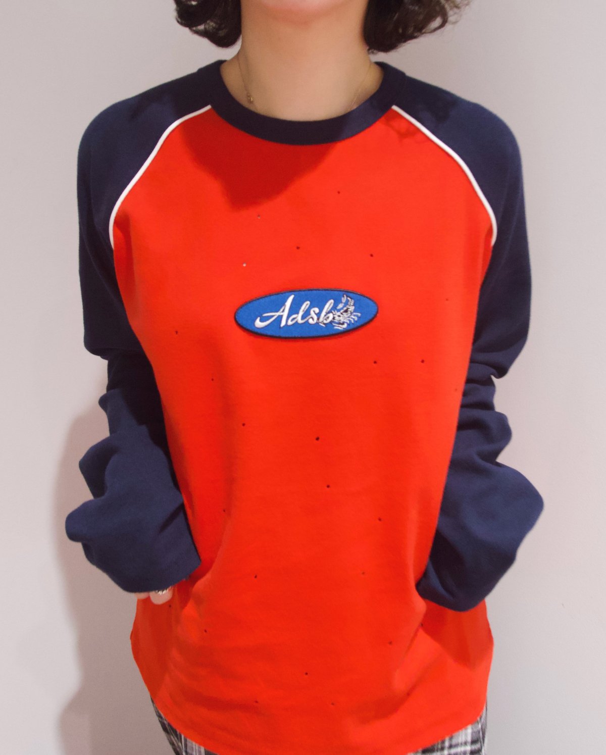 ANDERSSON BELL / Logo Wappen raglan L/S T-Shirt...
