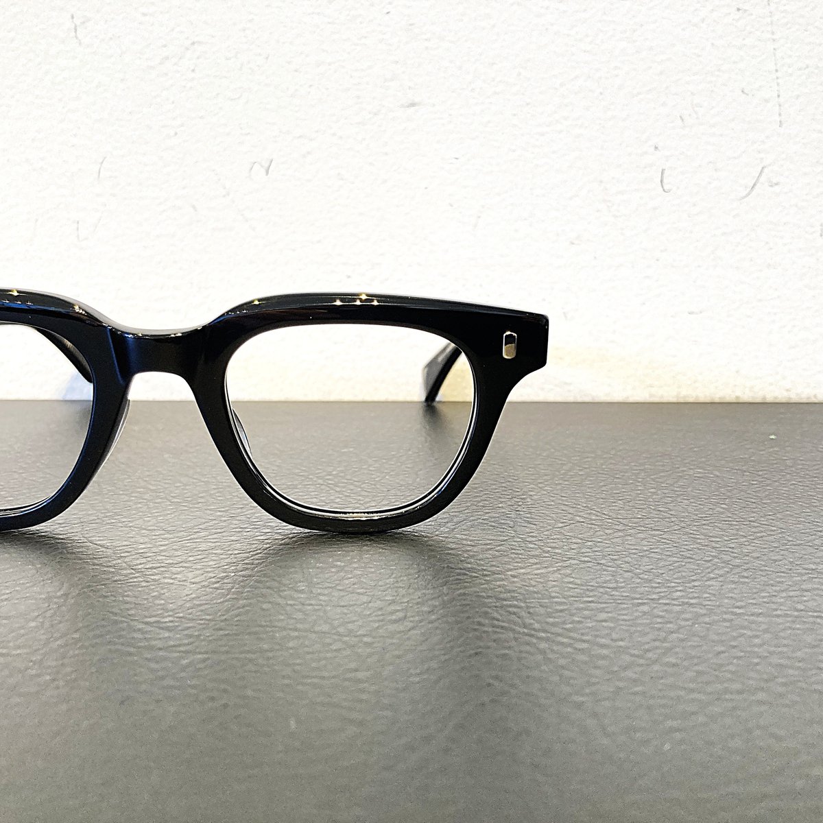 EYEVANアイヴァン【Fuss】 col.PBK | clarity (クラリティ)