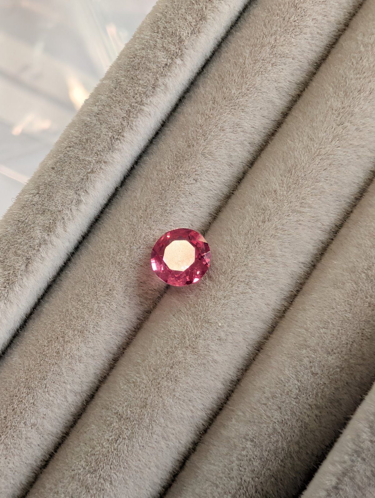 ピンクスピネル 0.39ct 4.74mm ラウンドカットルース | 鈴木屋byJOA STORE