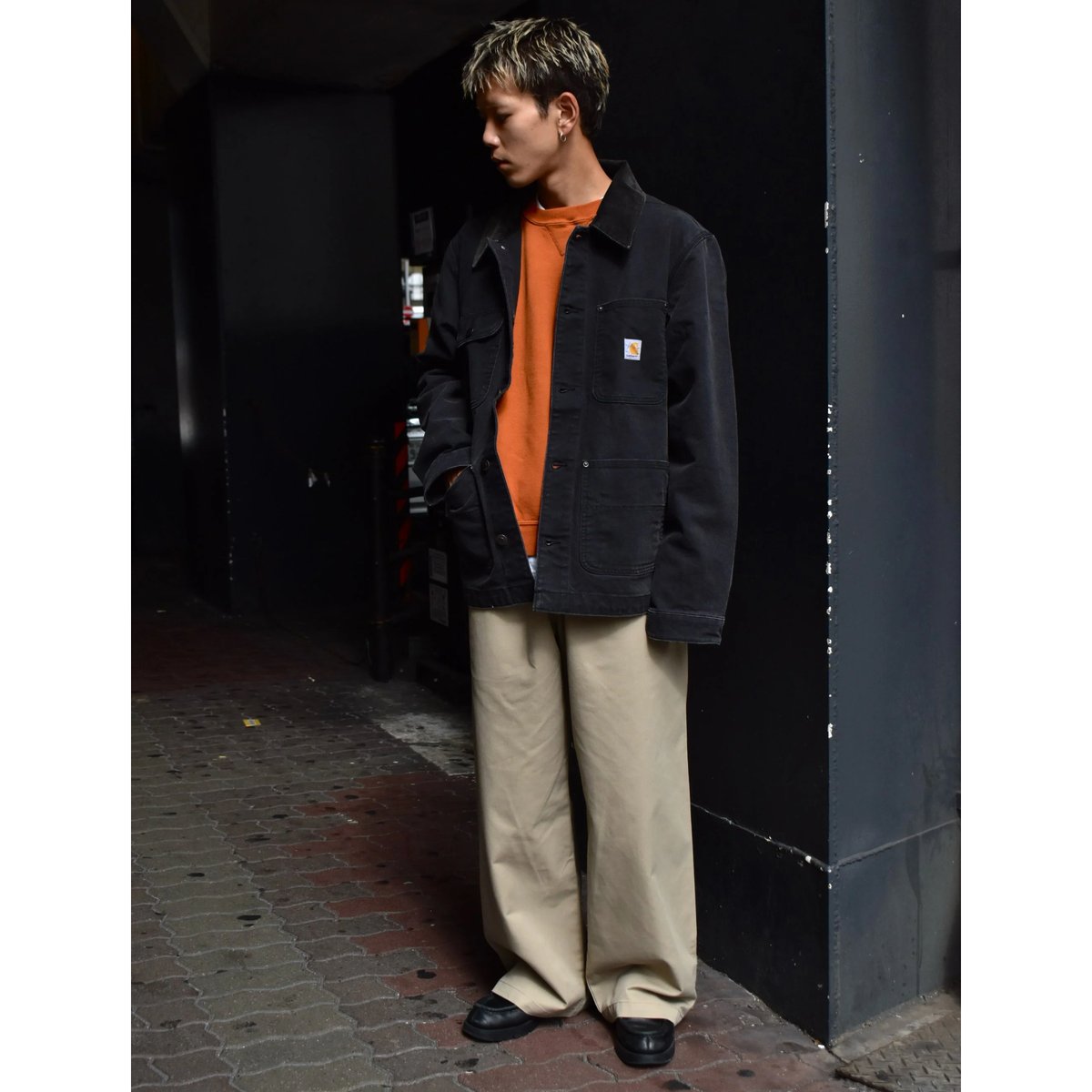 Carhartt Aged Duck Unlined Chore Coat Black | D...