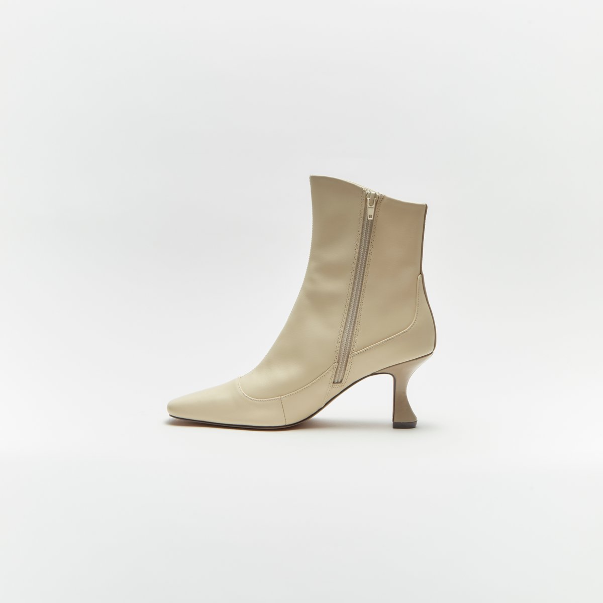 REINE LEATHER BOOTS (Beige) | ALM. -FACTORY OUT...