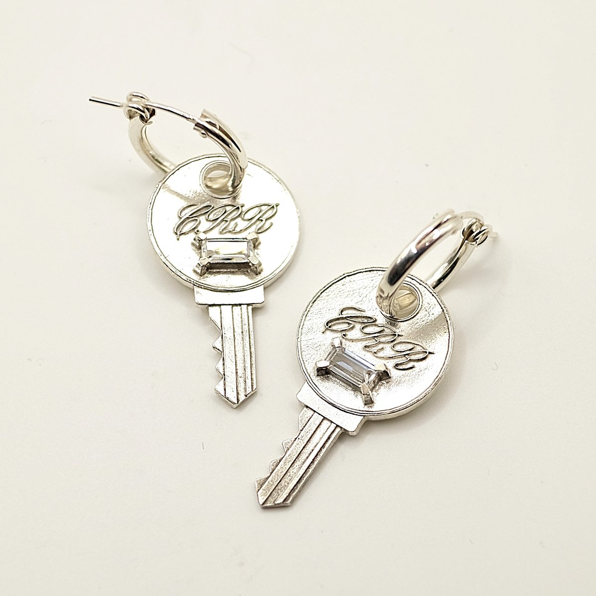 key pierced earrings | C.jewelry