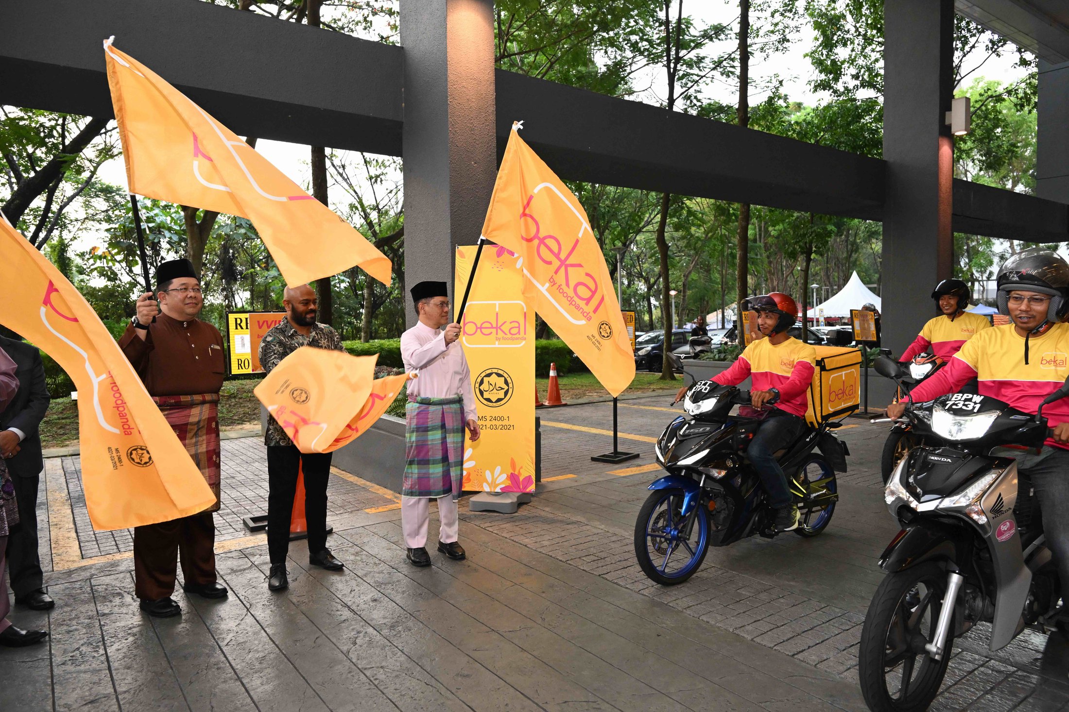 Delivery Hero’s first halal-certified delivery fleet launches in ...