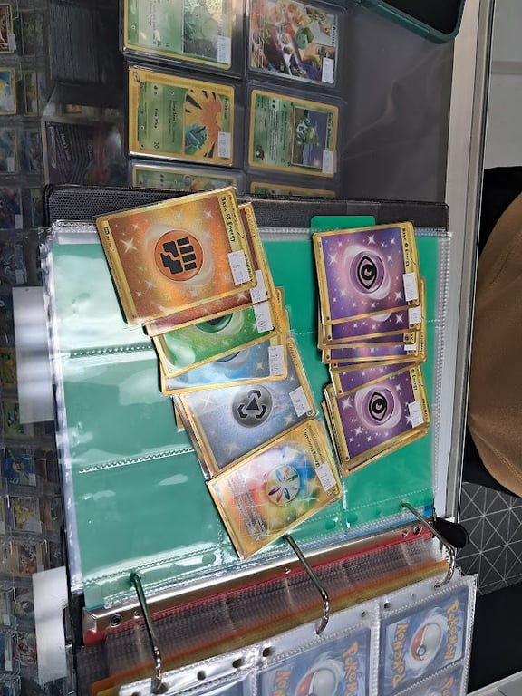 Mulligans Trading Cards & Collectibles – Richmond, Virginia | LGS Finder