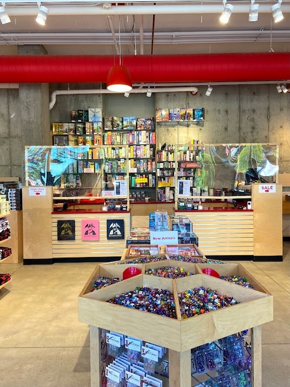 Red Castle Games – Portland, Oregon | LGS Finder