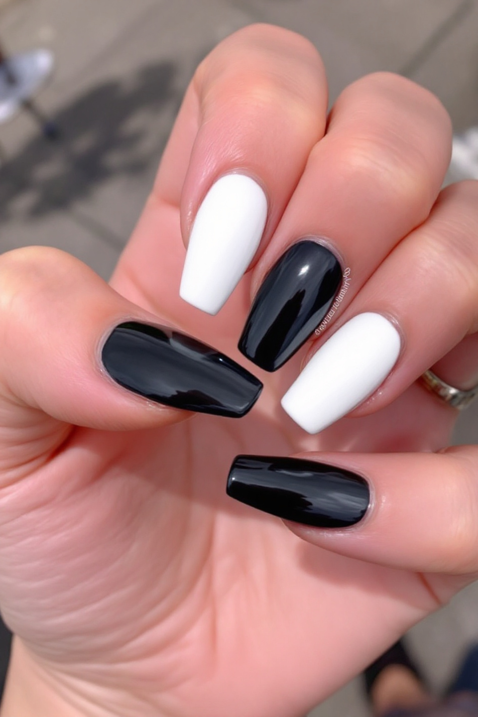 45 Stunning Black and White Nail Designs You Need to Try