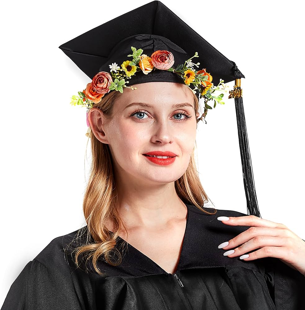 25 Graduation Centerpiece Ideas You'll Love