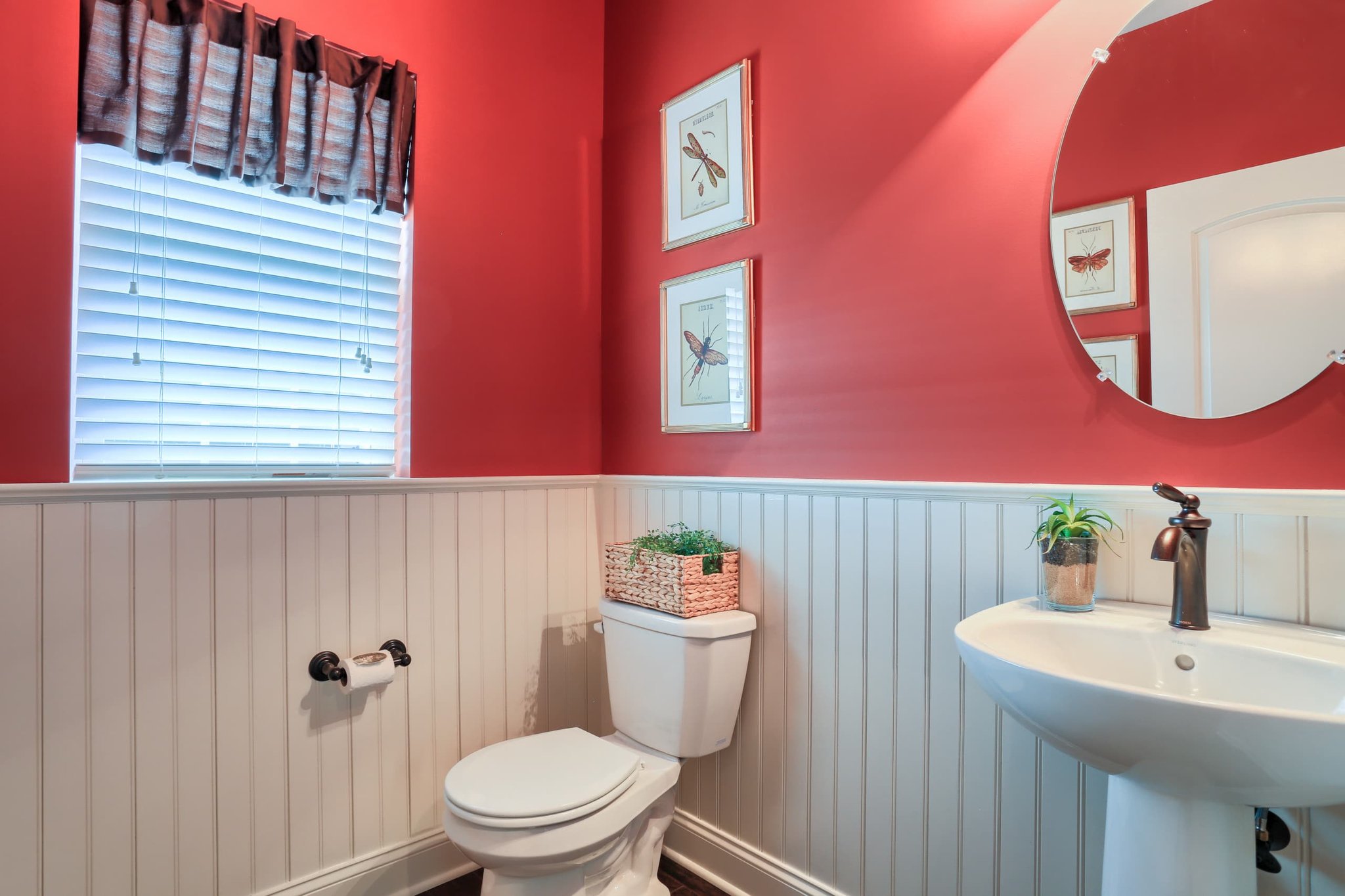 24 Red Bathroom Ideas That'll Make You Never Want To Leave This Room Again