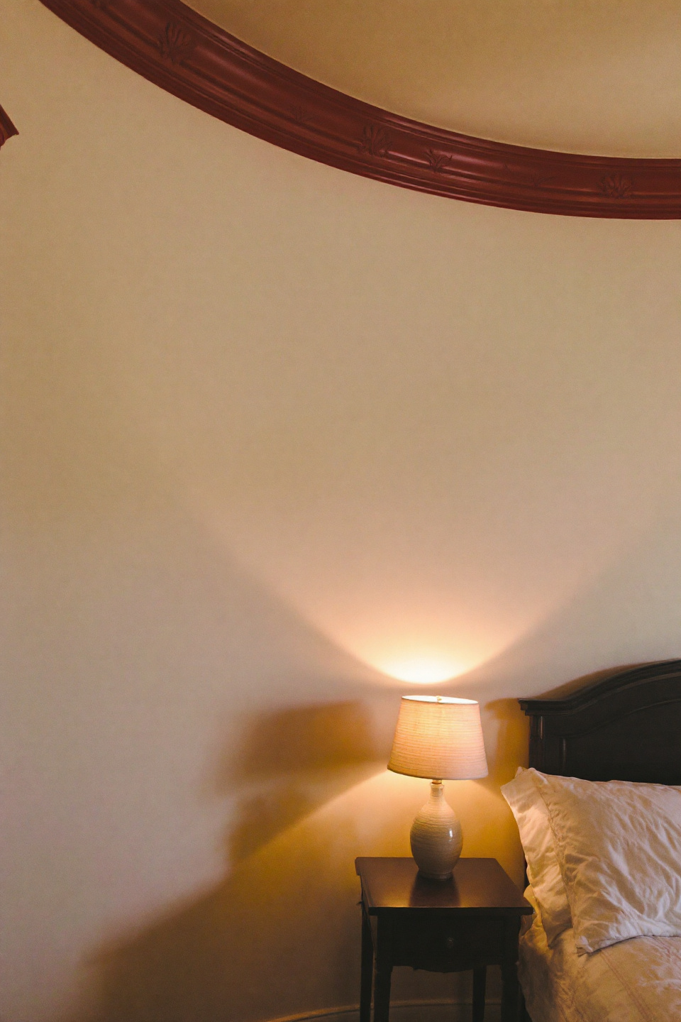 20 Stunning Red and Cream Bedroom Ideas to Transform Your Space