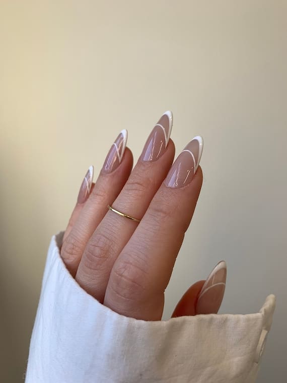 15 Jaw-Dropping White Nail Designs That'll Make Your Manicurist Jealous