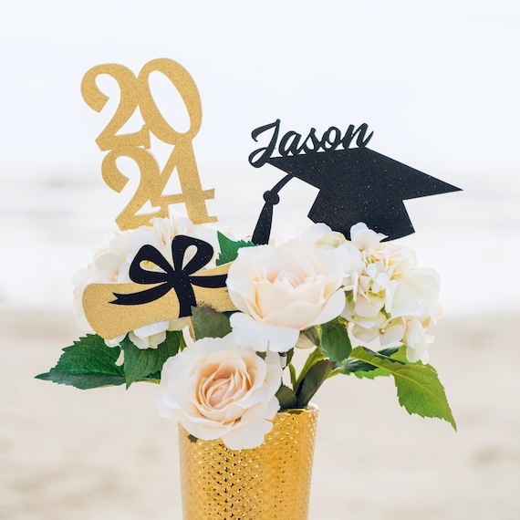 25 Graduation Centerpiece Ideas You'll Love