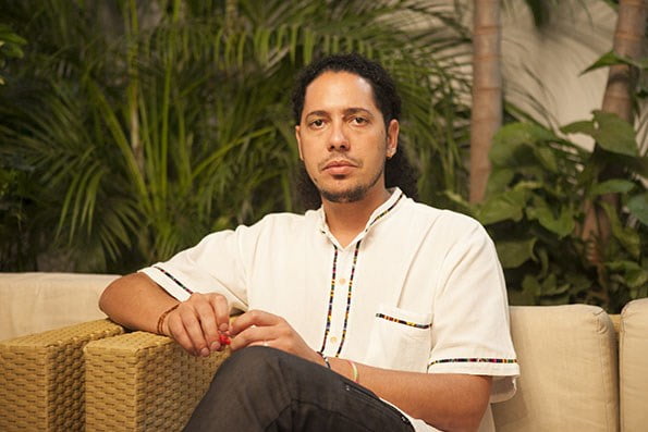 Escritor angolano Ondjaki vence prémio "Littérature-Monde 2016" na ...