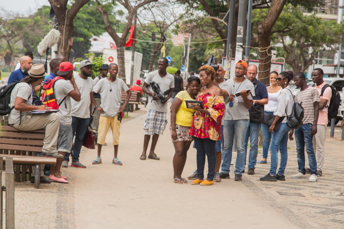 Dicla Burity estreia concurso de Rua “M’bora Dividir?” no Mundo Fox ...