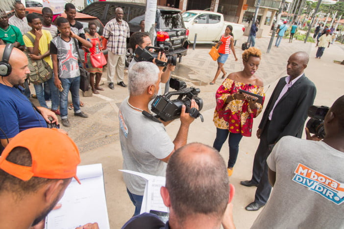 Dicla Burity estreia concurso de Rua “M’bora Dividir?” no Mundo Fox ...