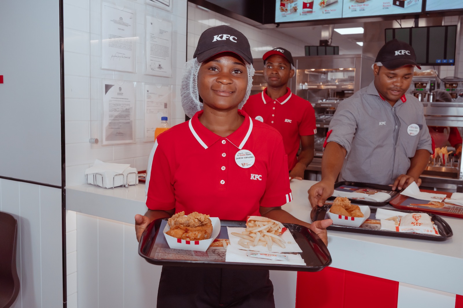 KFC atinge marca de 10 restaurantes em Angola com a inauguração do novo ...
