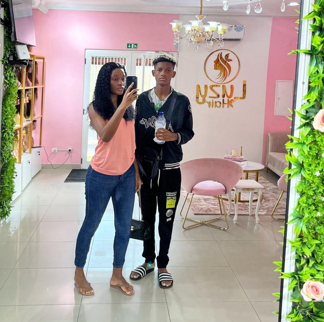 Telma Lee surpreende ao partilhar retrato com o primogénito - AngoRussia