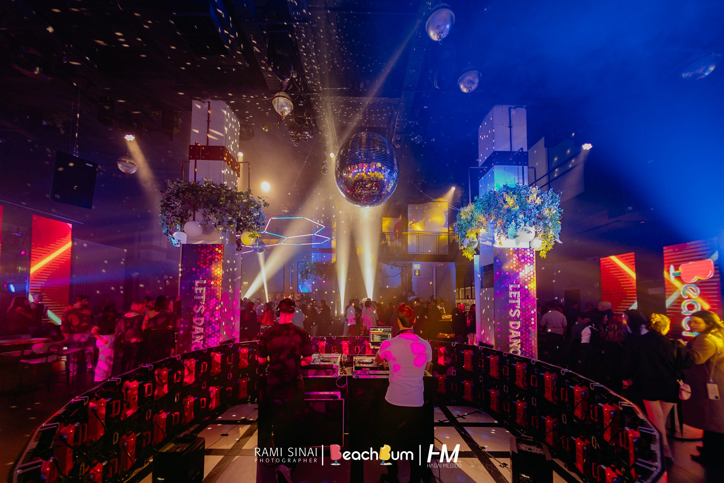 Life At The Beach – Beach Bum Games