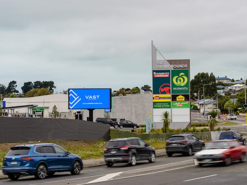 Vast Billboards lights up 40th billboard in Timaru - stoppress.co.nz