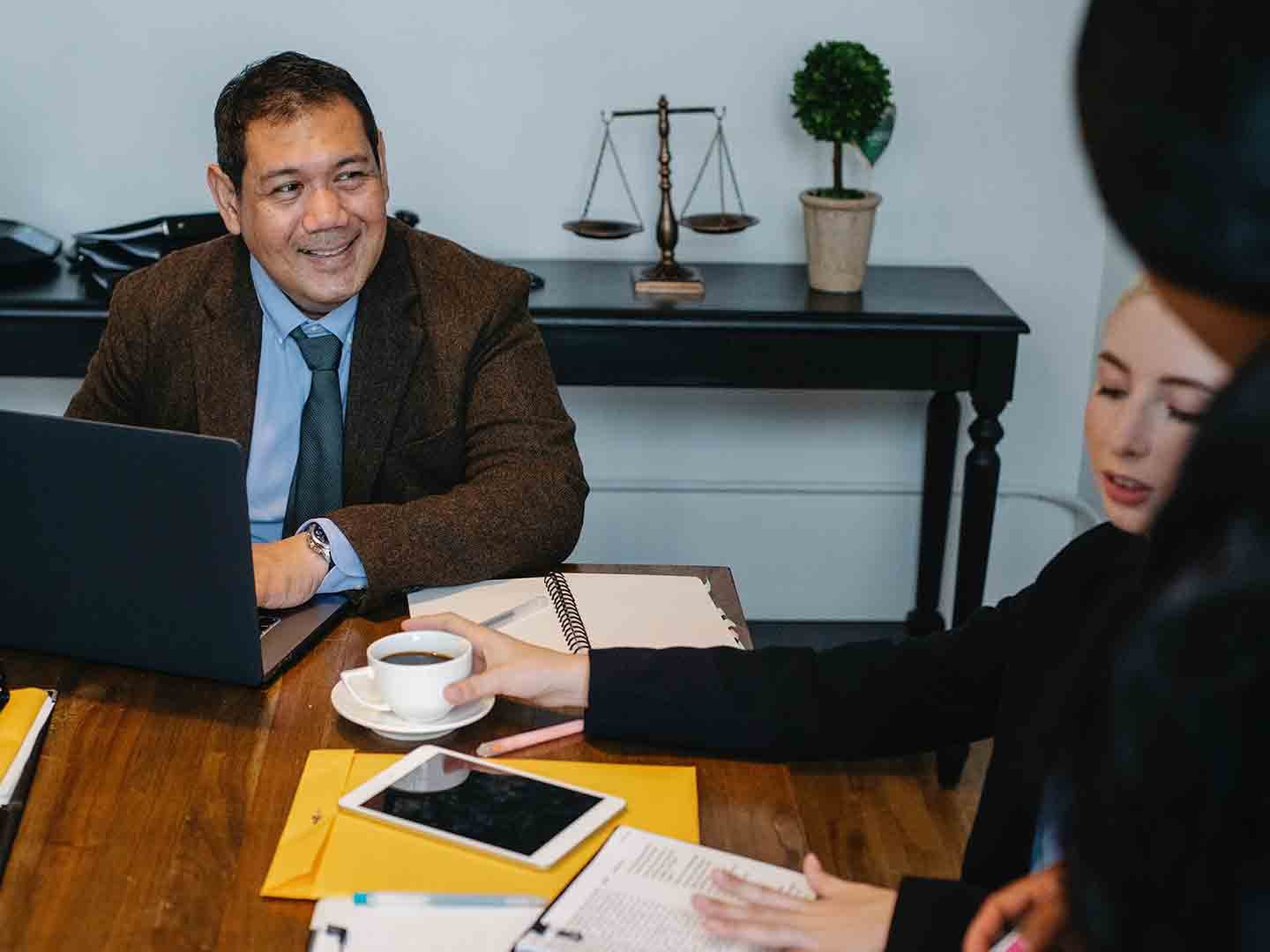 5 Ways to Build Better Communication With Your Sales Team - SalesFuel