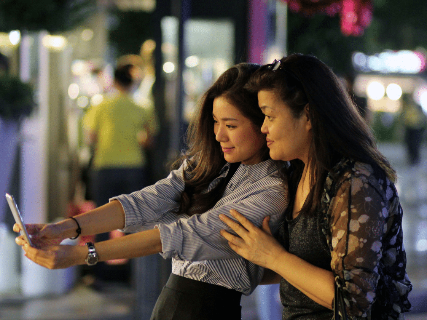 3 Influencer Marketing Trends of 2023 - SalesFuel