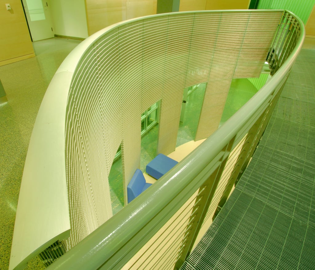 Metal fabrics: Wall, balustrade, fall guard protection