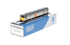 2D-002-005 Dapol N Gauge Class 50 149 'Defiance' Railfreight General ...