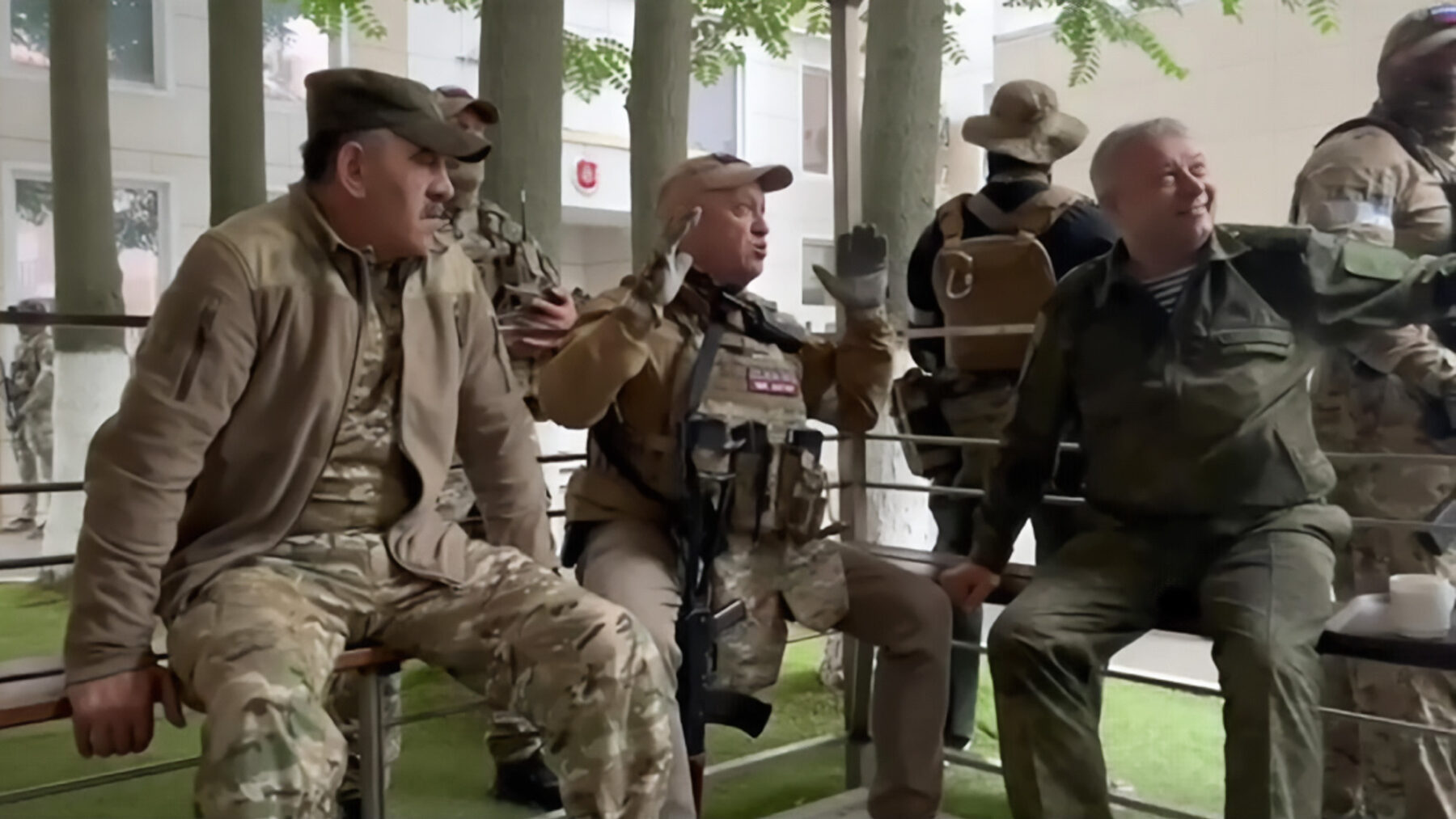 Le tsar, l’imprécateur et les somnambules • desk russie