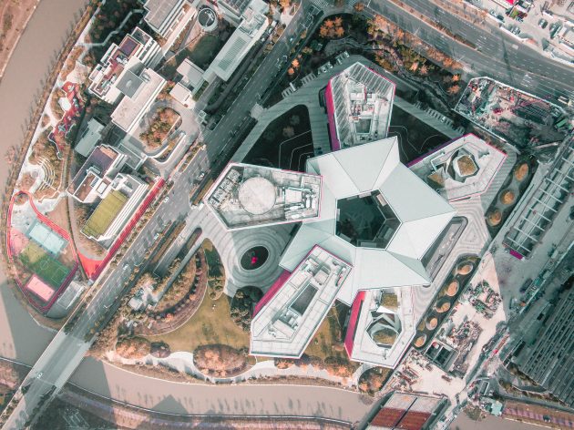 Photo of the Day: Star Mall — RADII