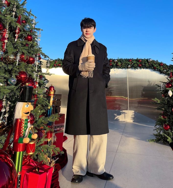 @u._.kong_님의 미니멀 스타일 | 크리에이터 룩북은 온더룩