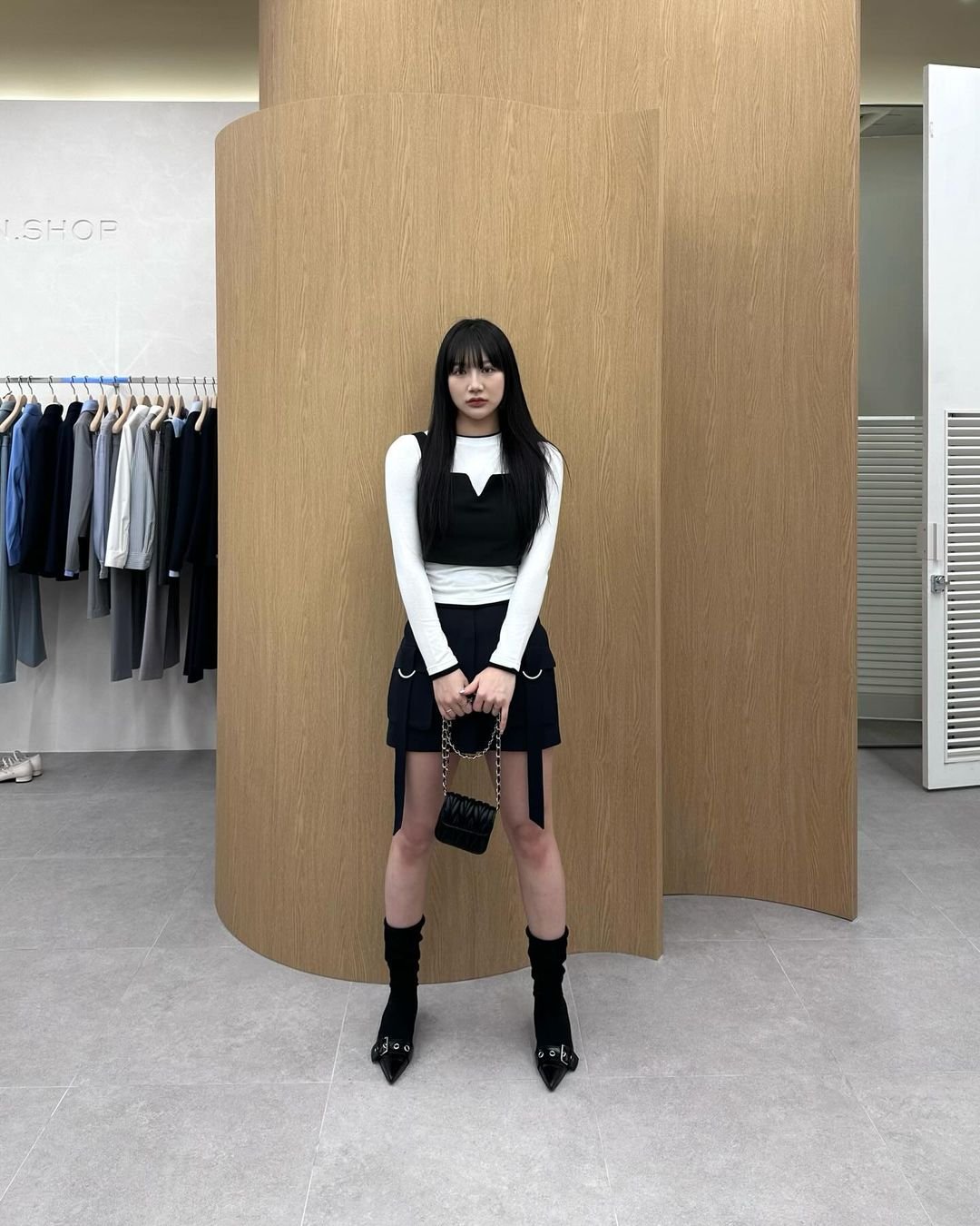 @ouuo.ouuo.ouuo님의 미니멀 스타일 | 크리에이터 룩북은 온더룩