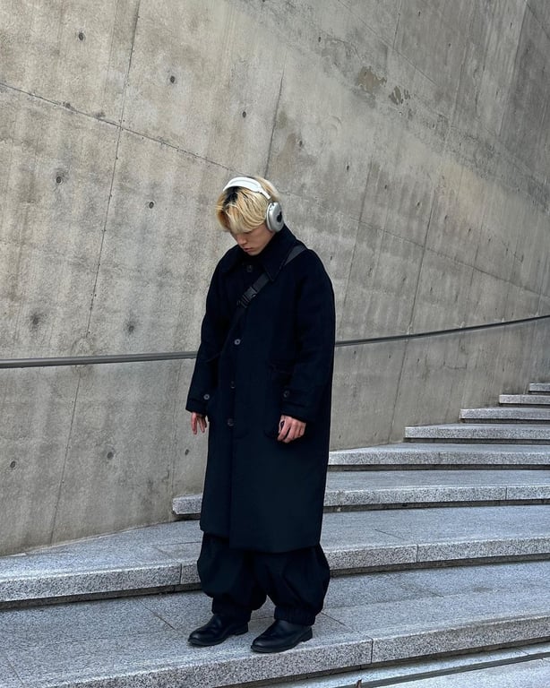 @hj_nn_na님의 미니멀 스타일 | 크리에이터 룩북은 온더룩