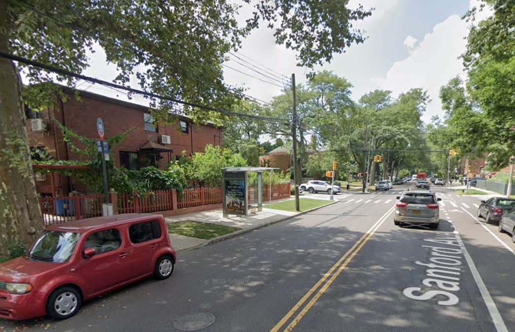 Bus Shelter Standard Ad on SANFORD AV, BETWEEN 149 ST & 149 PL, BETWEEN ...