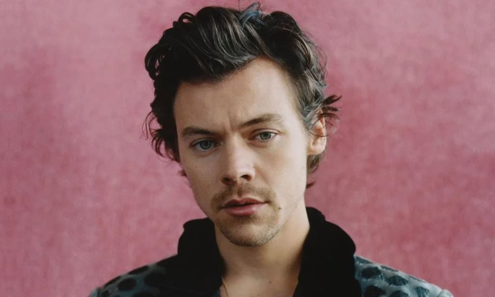 Harry Styles se consagra como o artista mais popular do Reino Unido em ...