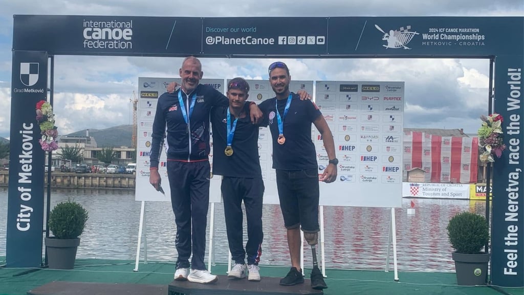 Medal flurry for Junior K2 and Paracanoe team at Marathon World Champs ...