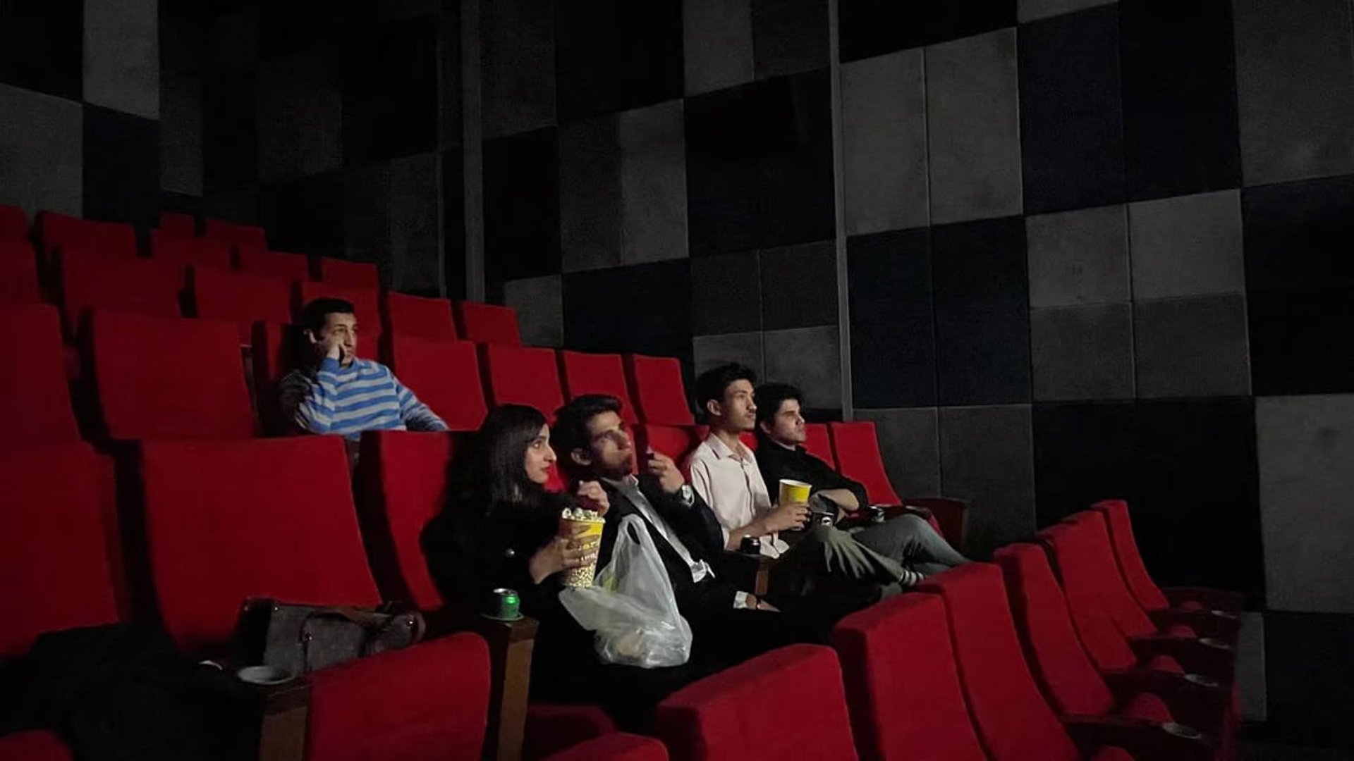 Famed Iraqi film draws sparse crowds despite festival acclaim » 964media