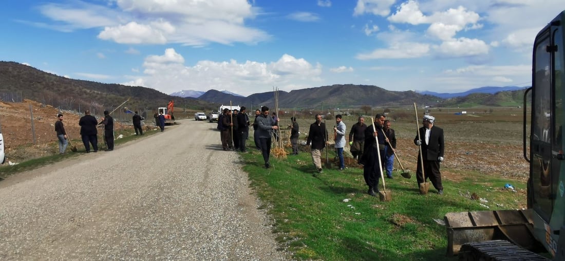 Penjwen residents initiate tree planting campaign » 964media
