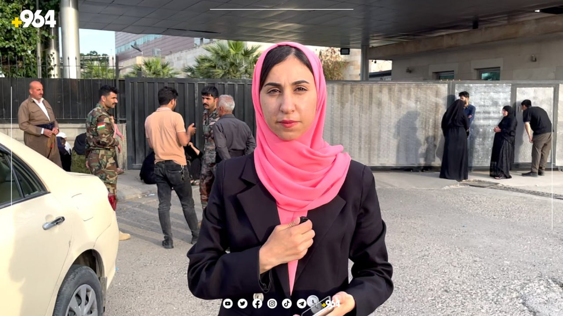 گەنجێکی ئاکرێ لە شاخ هەڵدێرا » +964