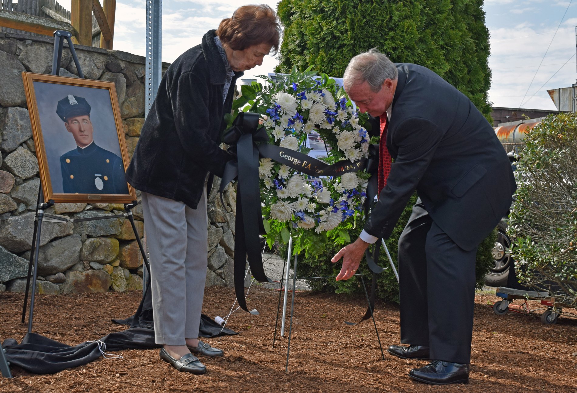 PHOTOS: Lowell Police Dedicate Hero Sign to Fallen Officer George ...